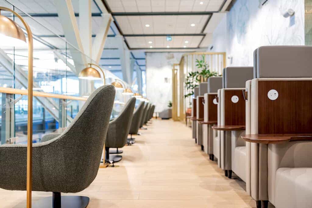 Our Guide To The Plaza Premium Lounge In Vancouver (International) | creditcardGenius