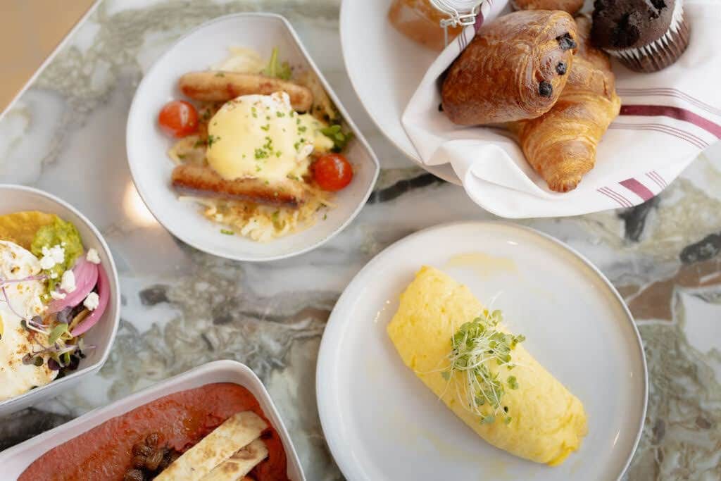 Our Guide To The Plaza Premium Lounge In Vancouver (International) | creditcardGenius